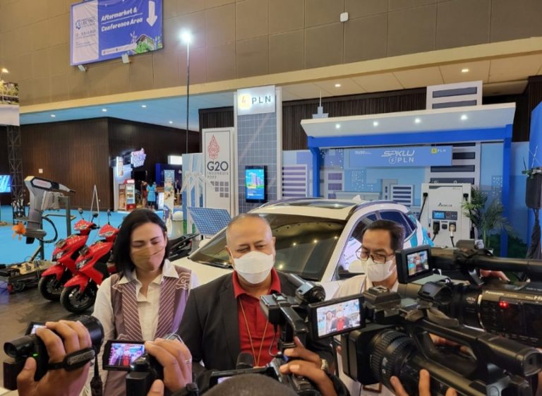 Sinergi PLN - Damri dan TEB Hadirkan SPKLU Pertama untuk Bus Listrik ...