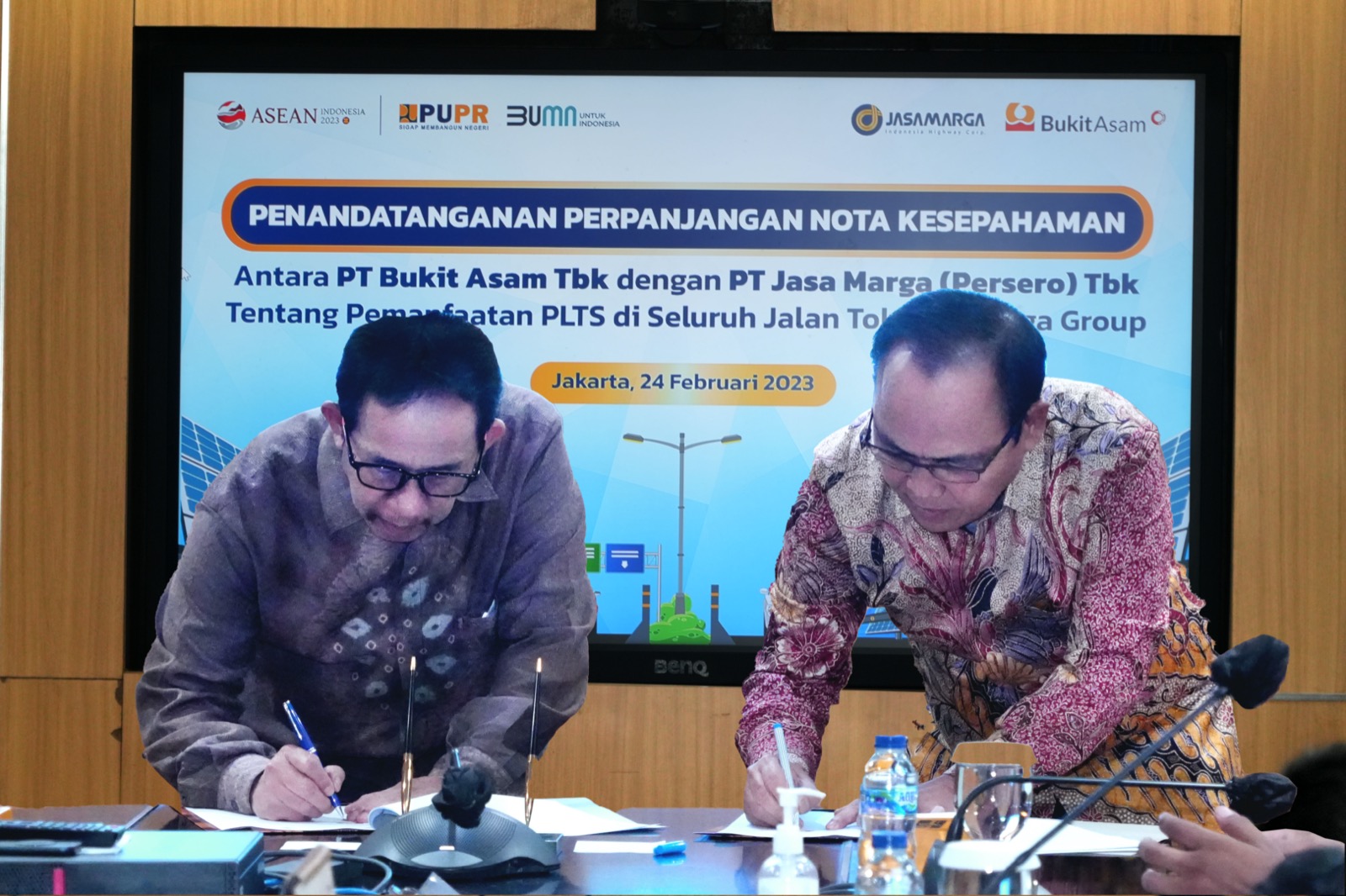 PLN UP3 Ciputat Lakukan Sosialisasi Aplikasi Khusus Pelanggan Premium ...