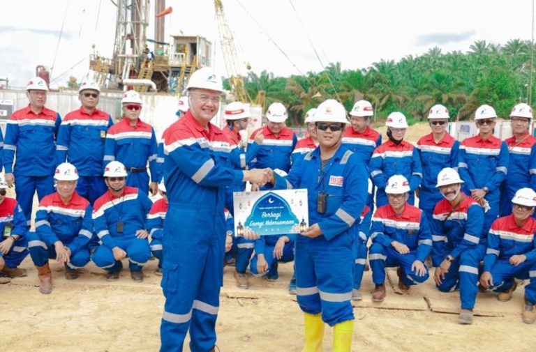 Direktur Utama PT Pertamina Hulu Rokan (PHR) Regional Sumatera ...