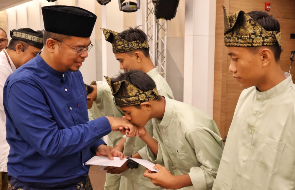 Berbagi Kebahagiaan di Momen Alih Kelola, PHR Santuni 230 Anak Yatim ... Berbagi Kebahagiaan di Momen Alih Kelola, PHR Santuni 230 Anak Yatim ...